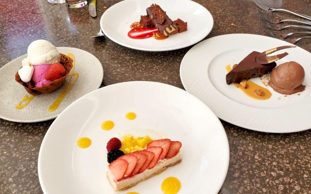 Gourmet exploration in Hawaii, a must-visit destination! Surf Lanai ...